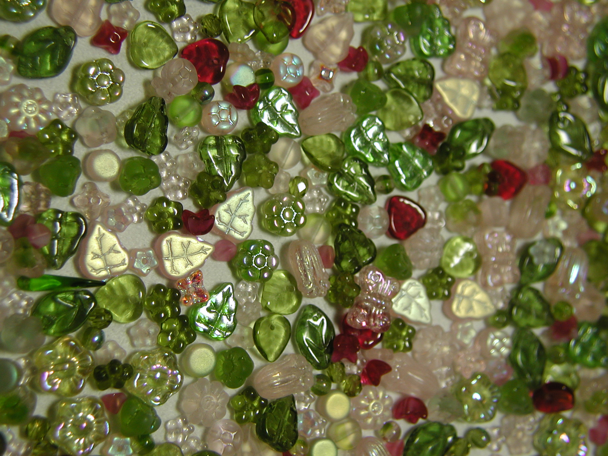 Flower Leaf Beads | Maureen Chin Beadwork